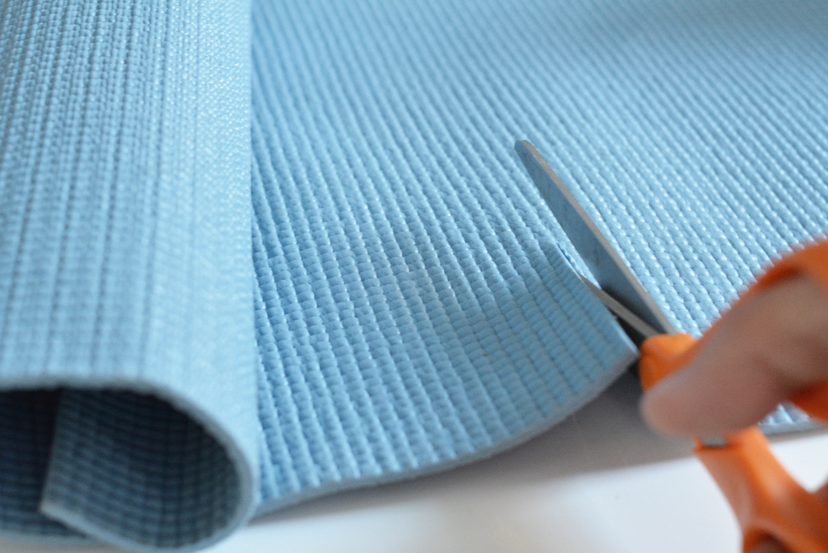 DIY Fabric Floor Mat | Centsational Style
