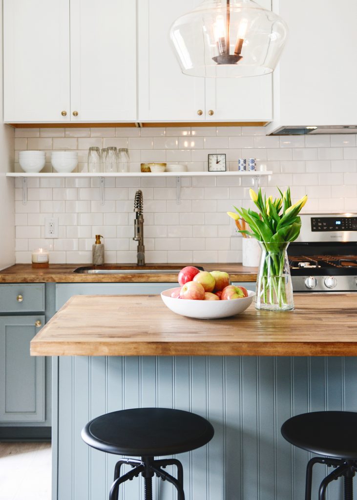 Closed Cabinets v. Open Shelving, Revisited | Centsational Style