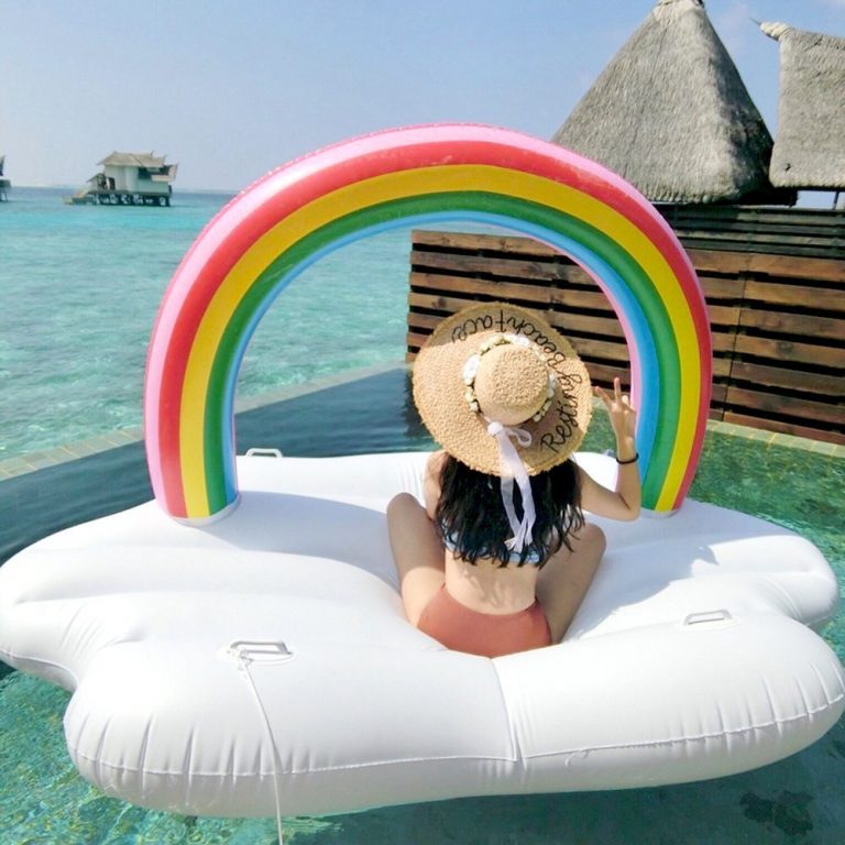 Fun + Funny Pool Floats | Centsational Style