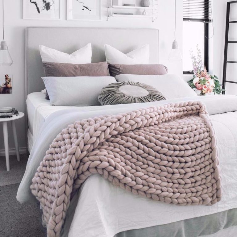 10 Ways to Mix Bed Linens | Centsational Style