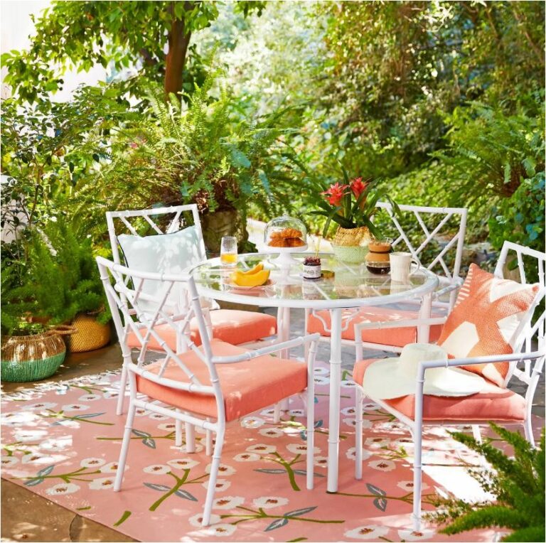 Splash of Color: Patio Chairs | Centsational Style