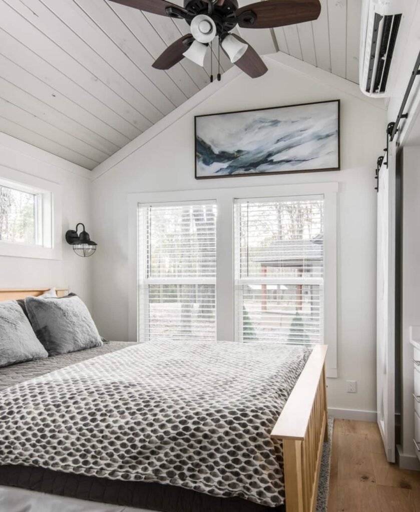 Cabin Getaways Across the USA | Centsational Style