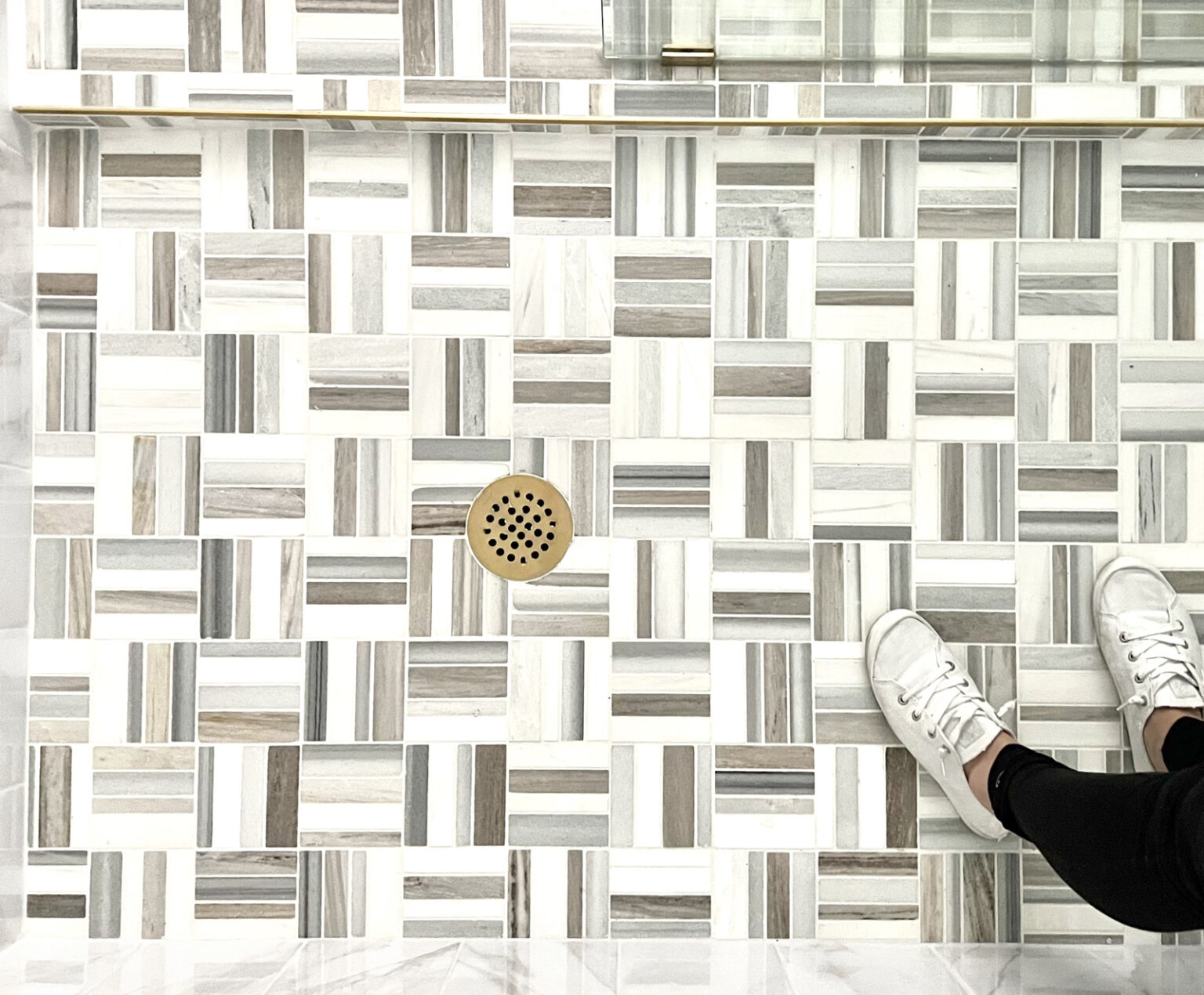 Modern Neutral Mosaics | Centsational Style